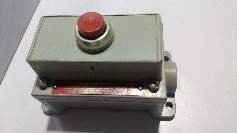 Allen-Bradley 800H-NP30 Heavy Duty Cover with Red Extended Head Button - S N Ship Spares